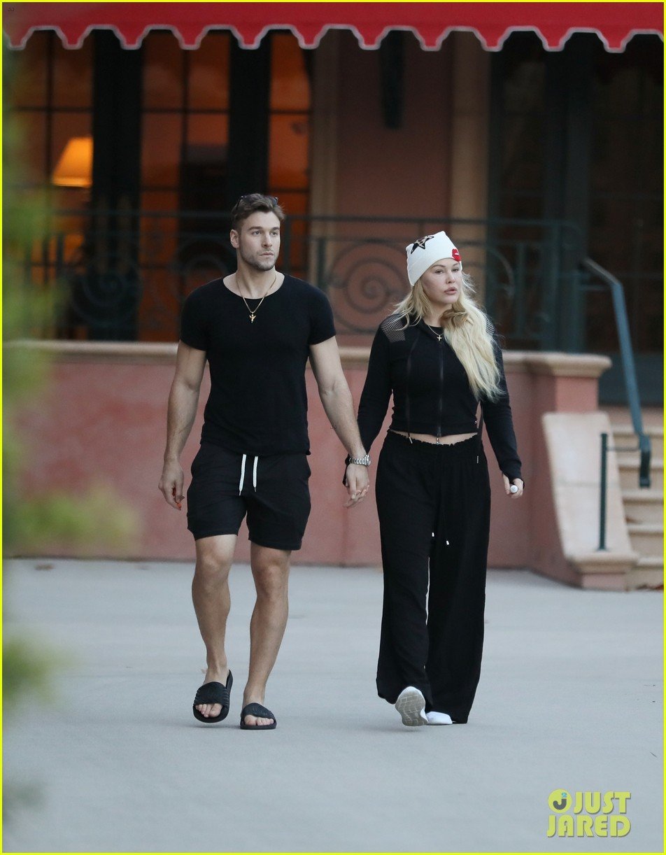 Shanna Moakler & Matthew Rondeau Appear to Be Back Together, Weeks ...