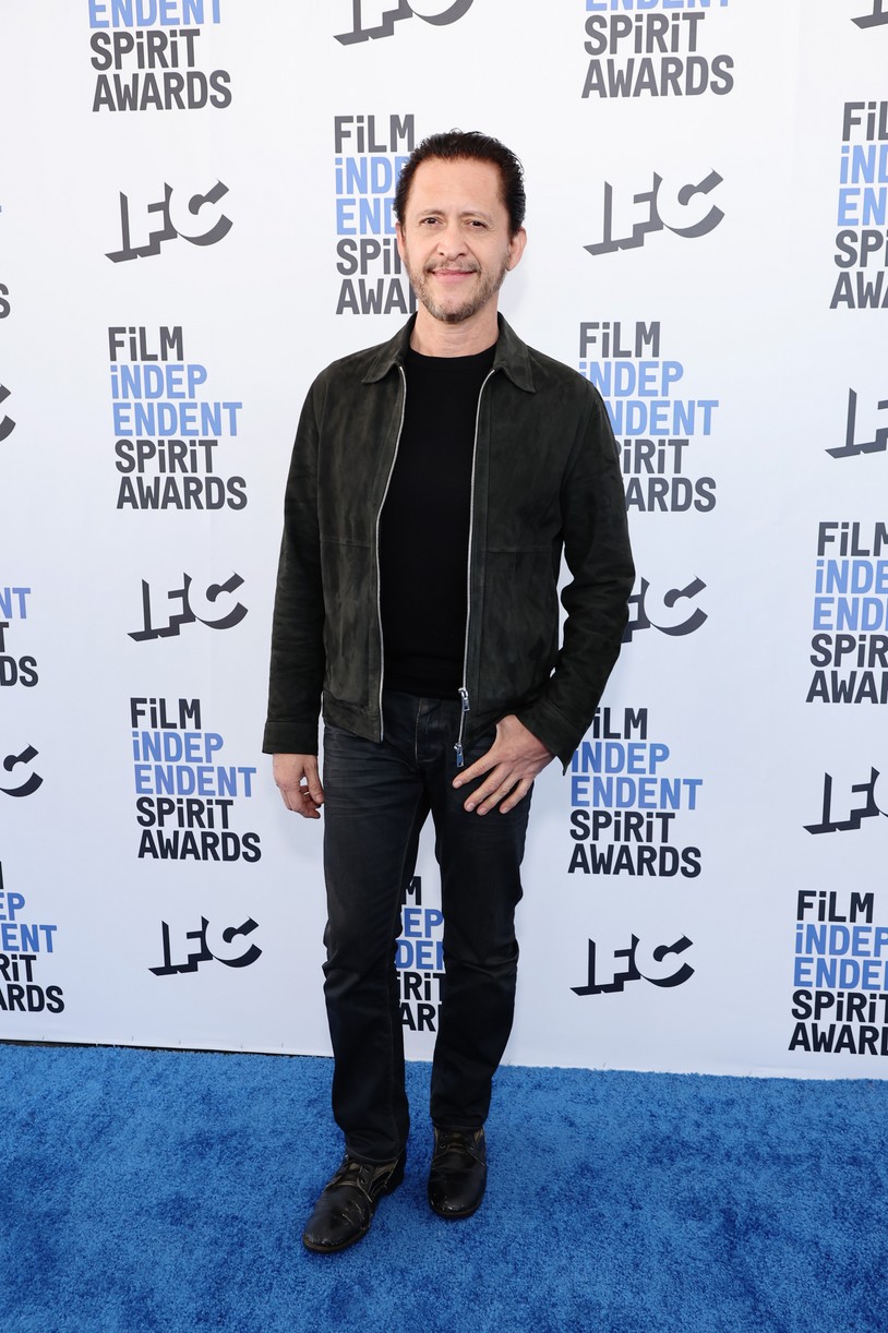 Simon Rex Wins Best Male Lead Actor at Spirit Awards 2022: 'I'm Just ...