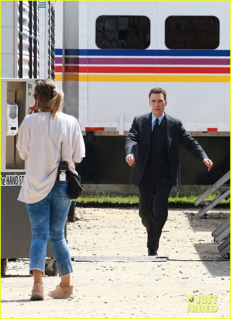 Matt Damon Spotted on 'Oppenheimer' Set for First Time with Cillian ...