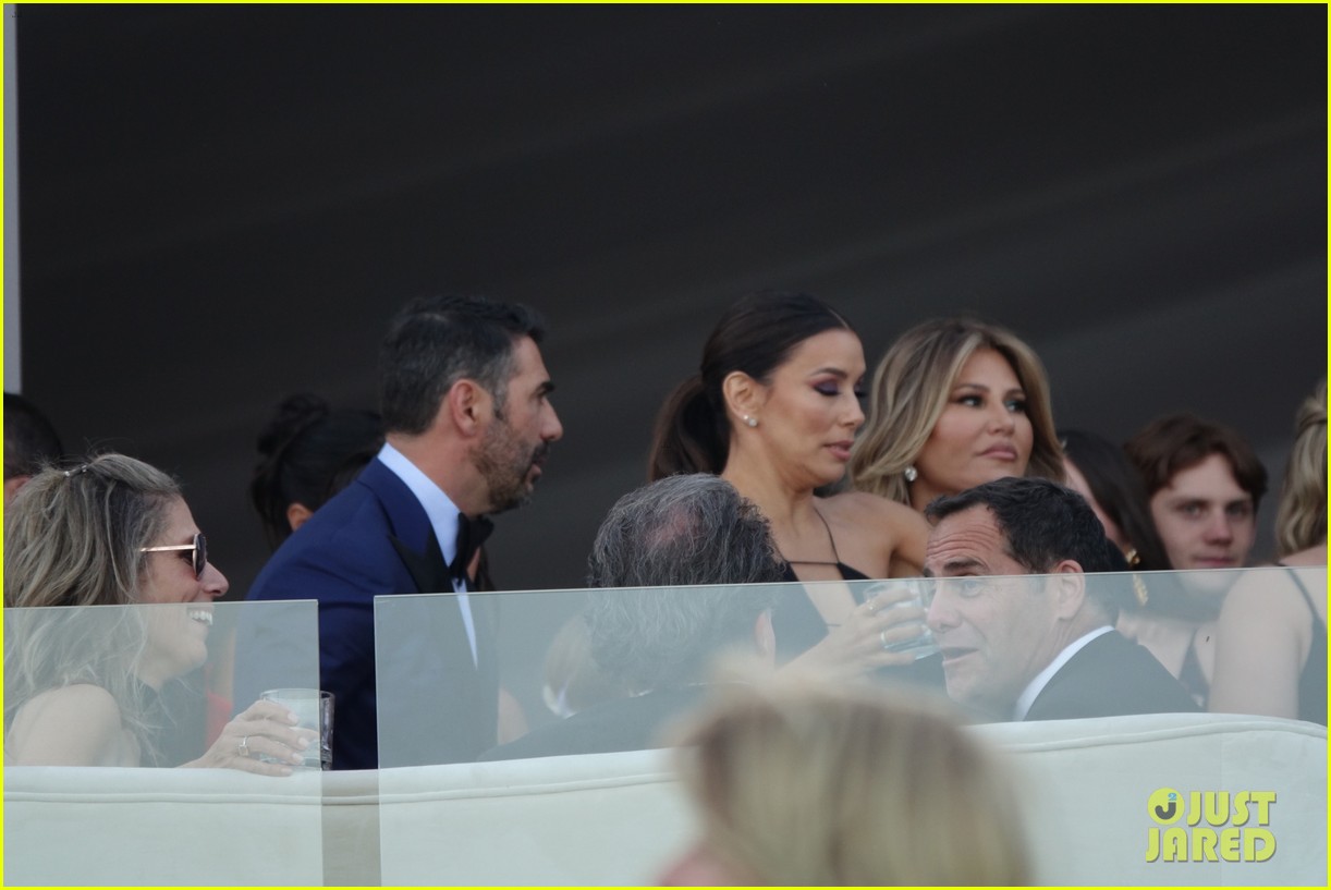 Eva Longoria, Gordon Ramsay, & More Stars Mingle at Brooklyn Beckham ...