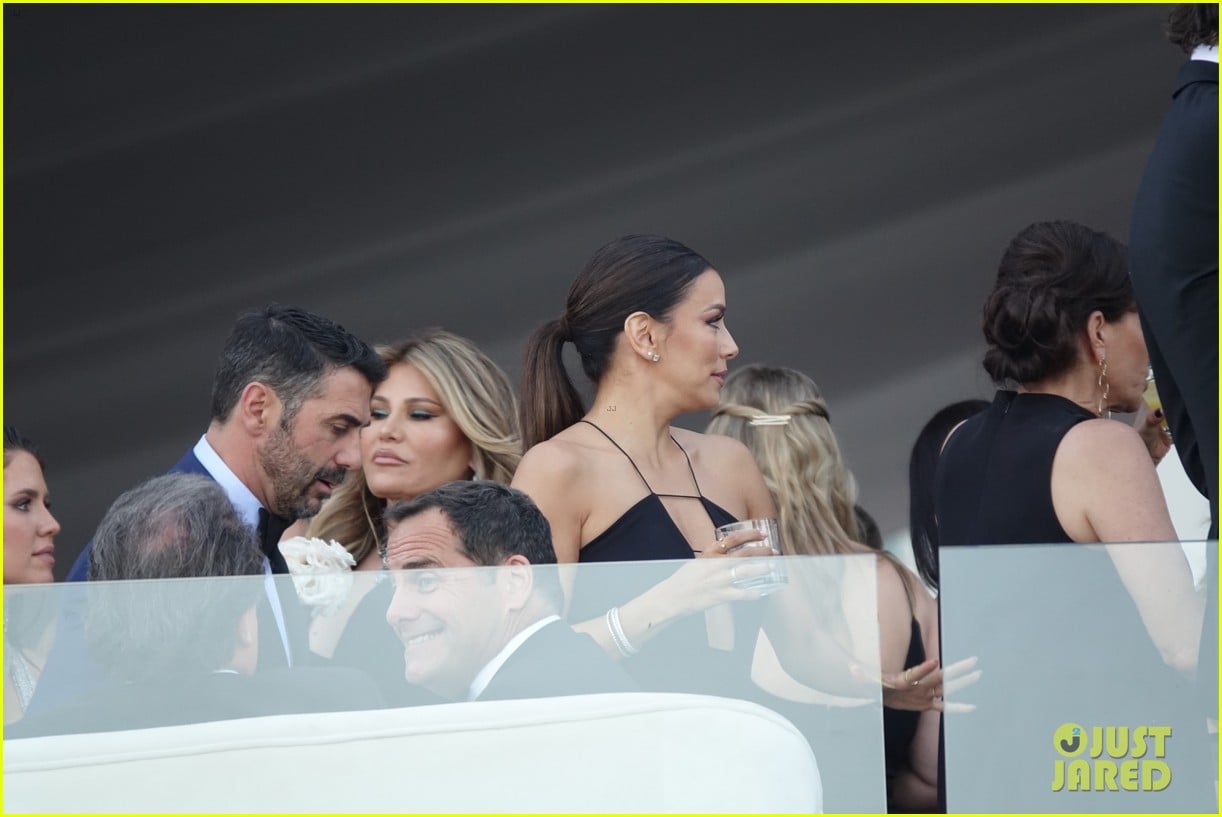 Eva Longoria, Gordon Ramsay, & More Stars Mingle at Brooklyn Beckham ...