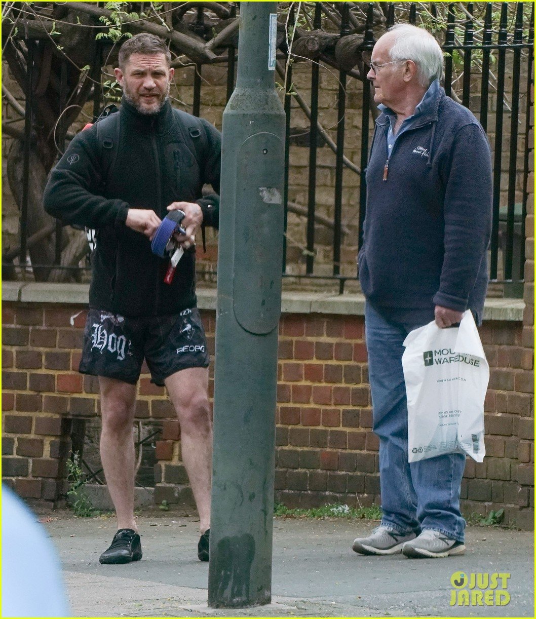 Tom Hardy Spotted in His Workout Gear While Heading to the Gym: Photo ...