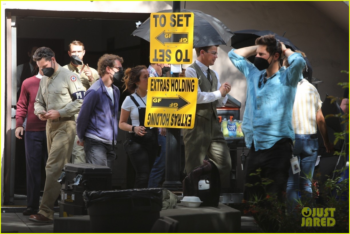 Josh Hartnett & Josh Peck Spotted in Matching Outfits on 'Oppenheimer ...