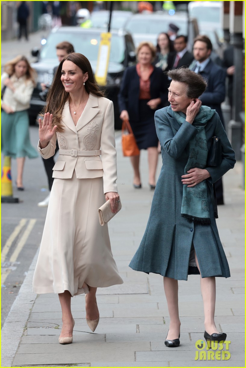Duchess Kate Middleton & Princess Anne Do First Ever Joint Royal Outing ...