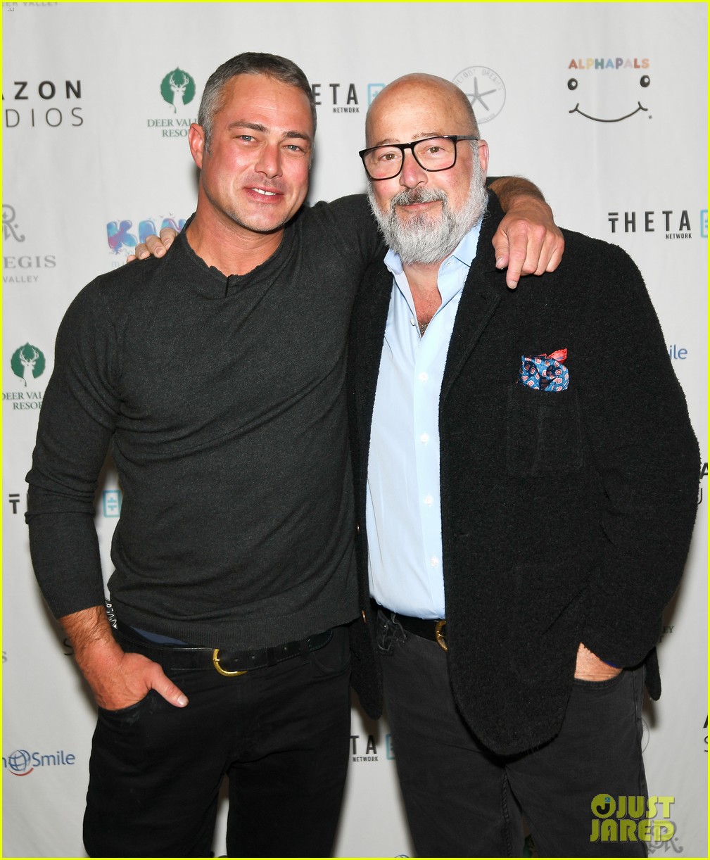 Taylor Kinney & New Girlfriend Ashley Cruger Flaunt PDA During Ski Trip ...