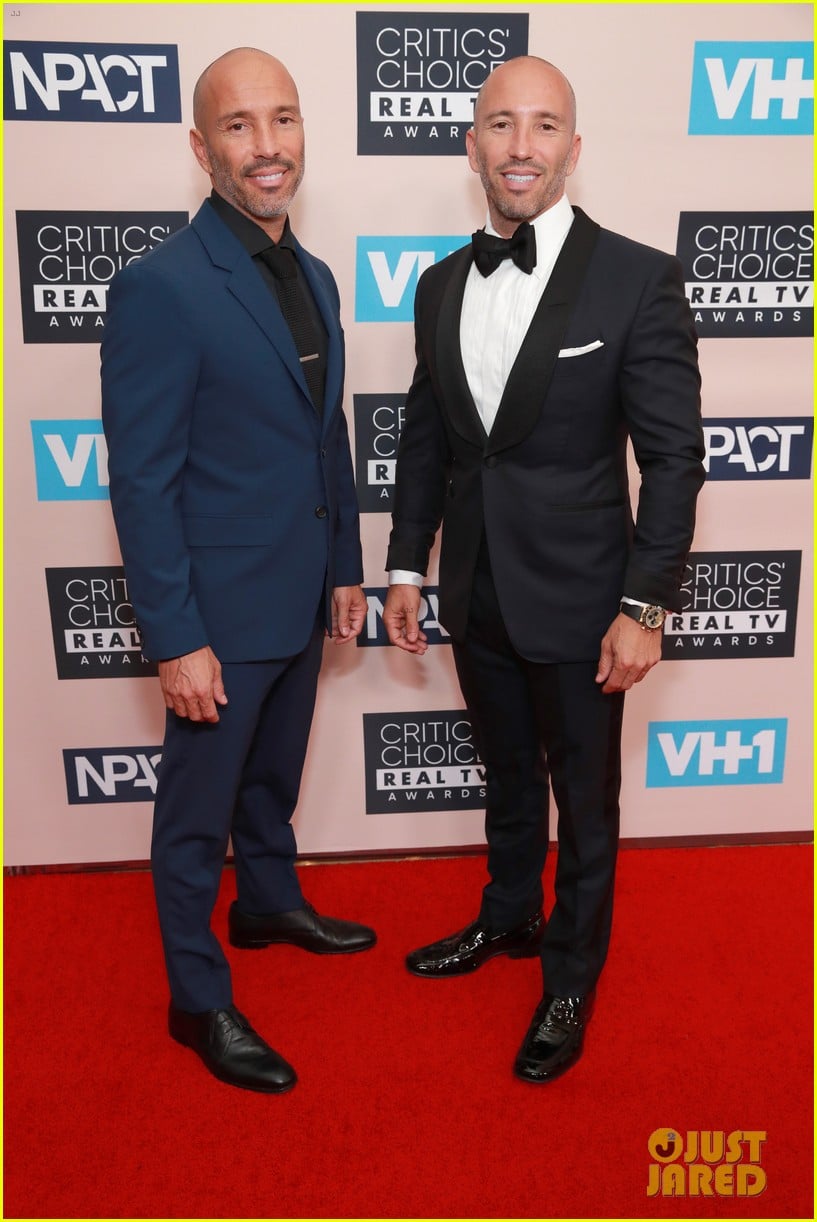 Here's How to Tell Jason & Brett Oppenheim Apart - The 'Selling Sunset' Twins Have a Few ...