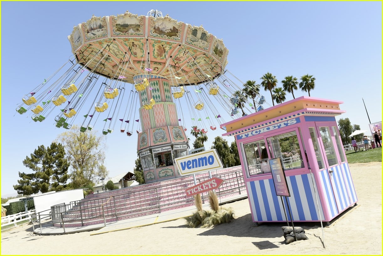 Revolve Festival Responds to Fyre Festival Comparisons After ...