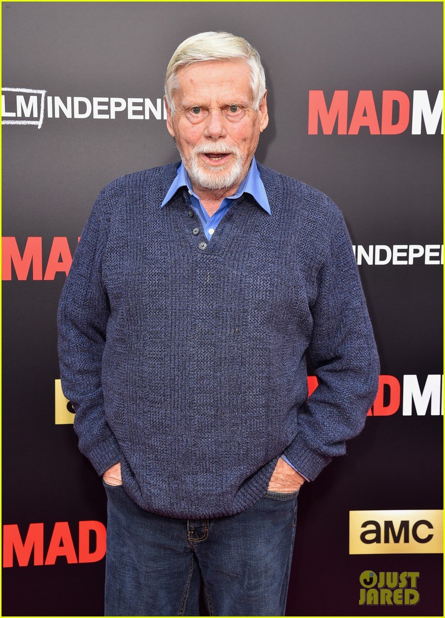 Robert Morse, Tony & Emmy Award Winning Star, Passes Away at 90: Photo ...