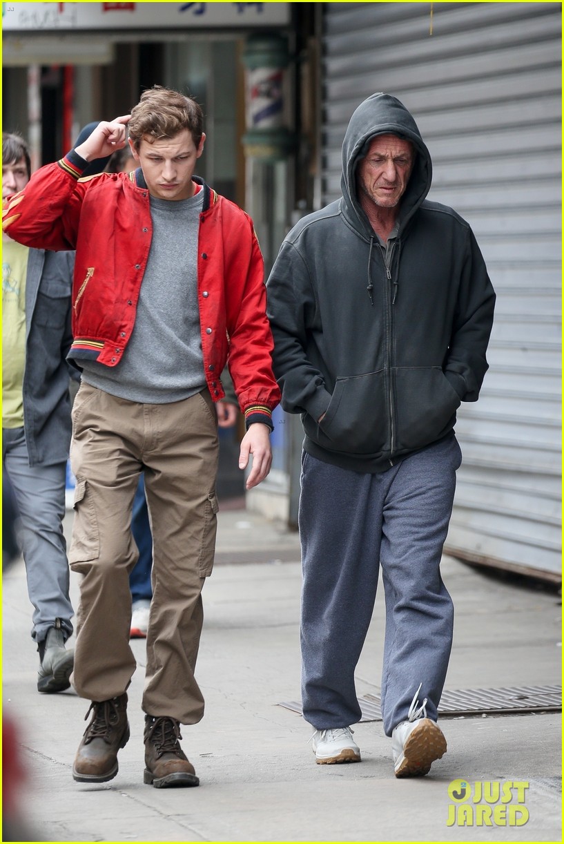 Sean Penn & Tye Sheridan Get to Work on the Set of 'Black Flies' in NYC ...
