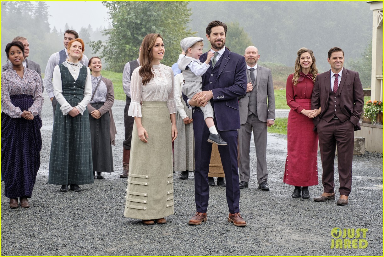 'When Calls The Heart' Star Amanda Wong Has Done Something That Not A ...