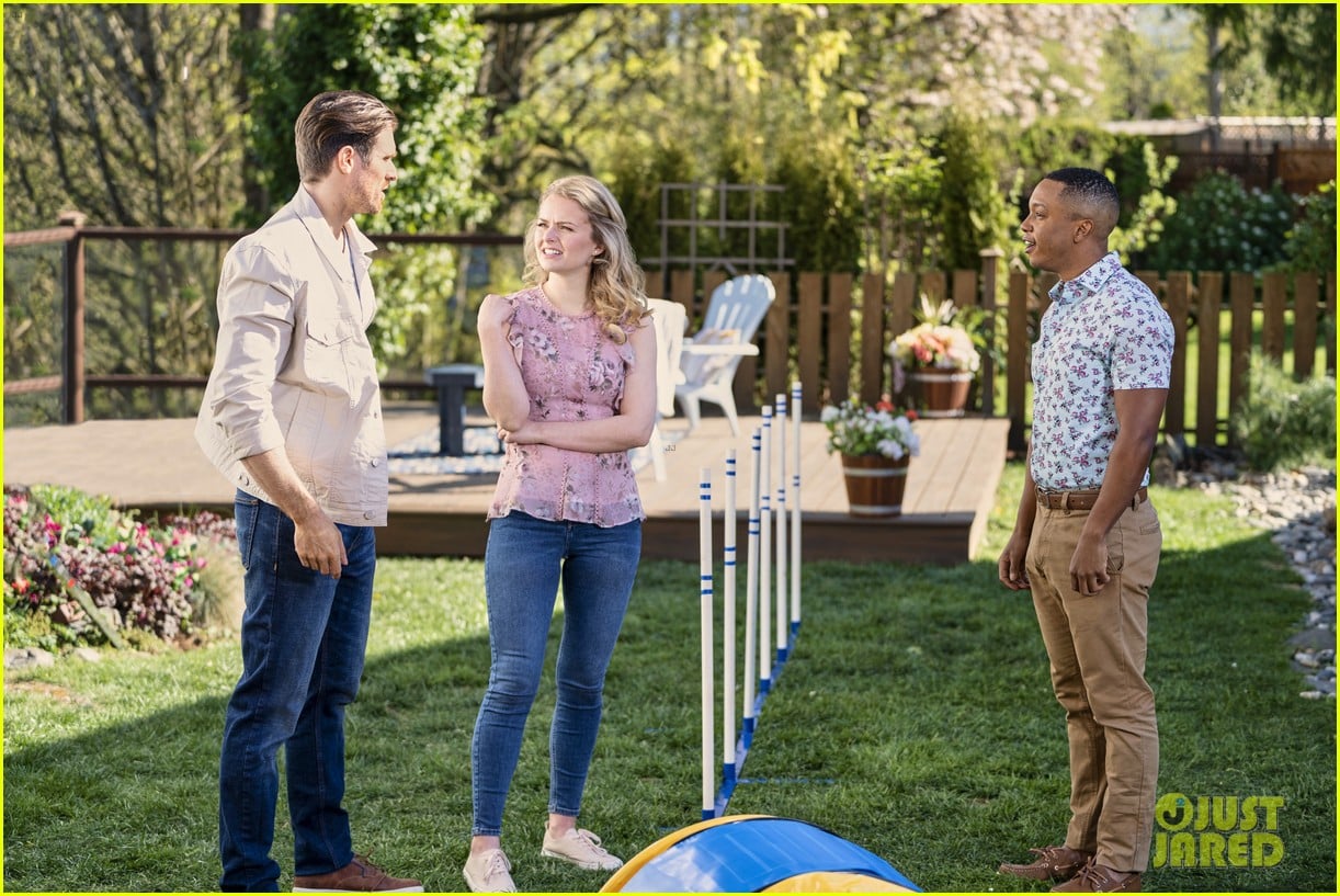 'When Calls The Heart's Andrea Brooks Makes Her Leading Lady Debut in ...