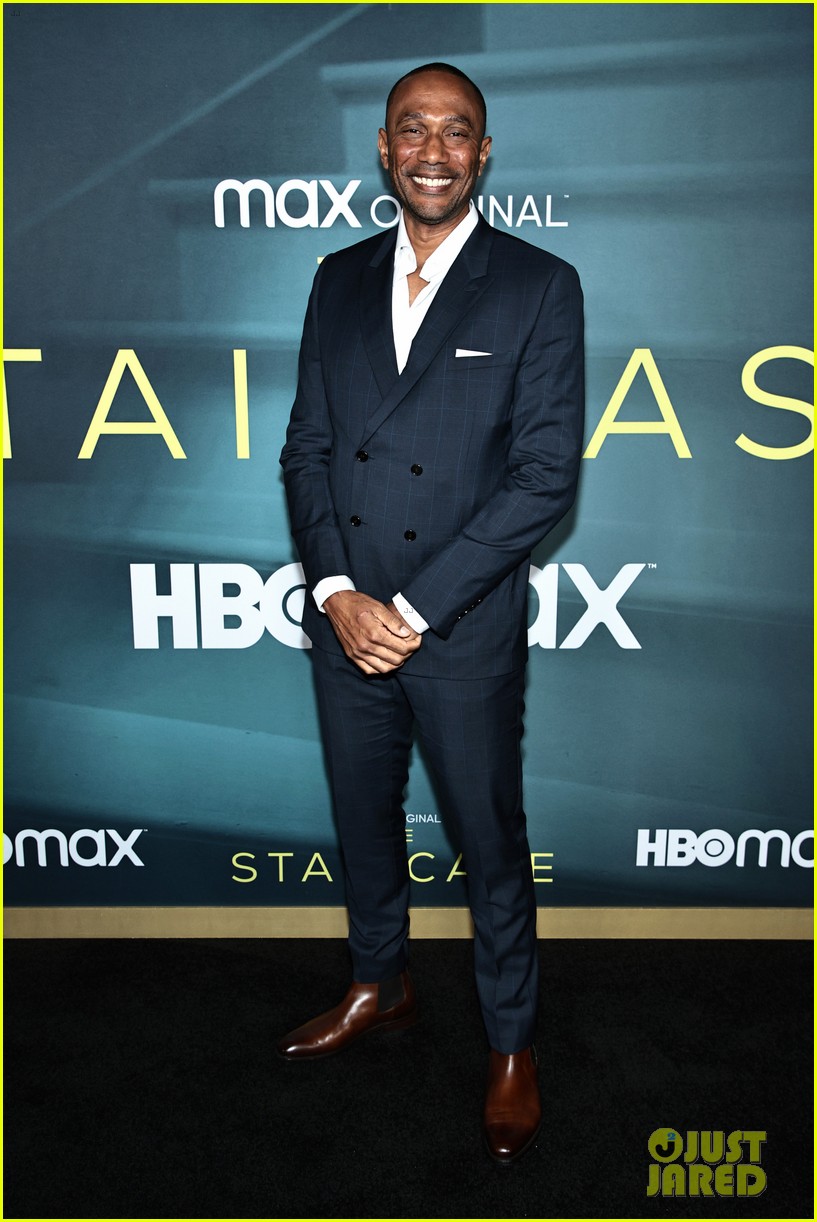 Colin Firth Joins Almost All His Co-Stars at 'The Staircase' Premiere ...