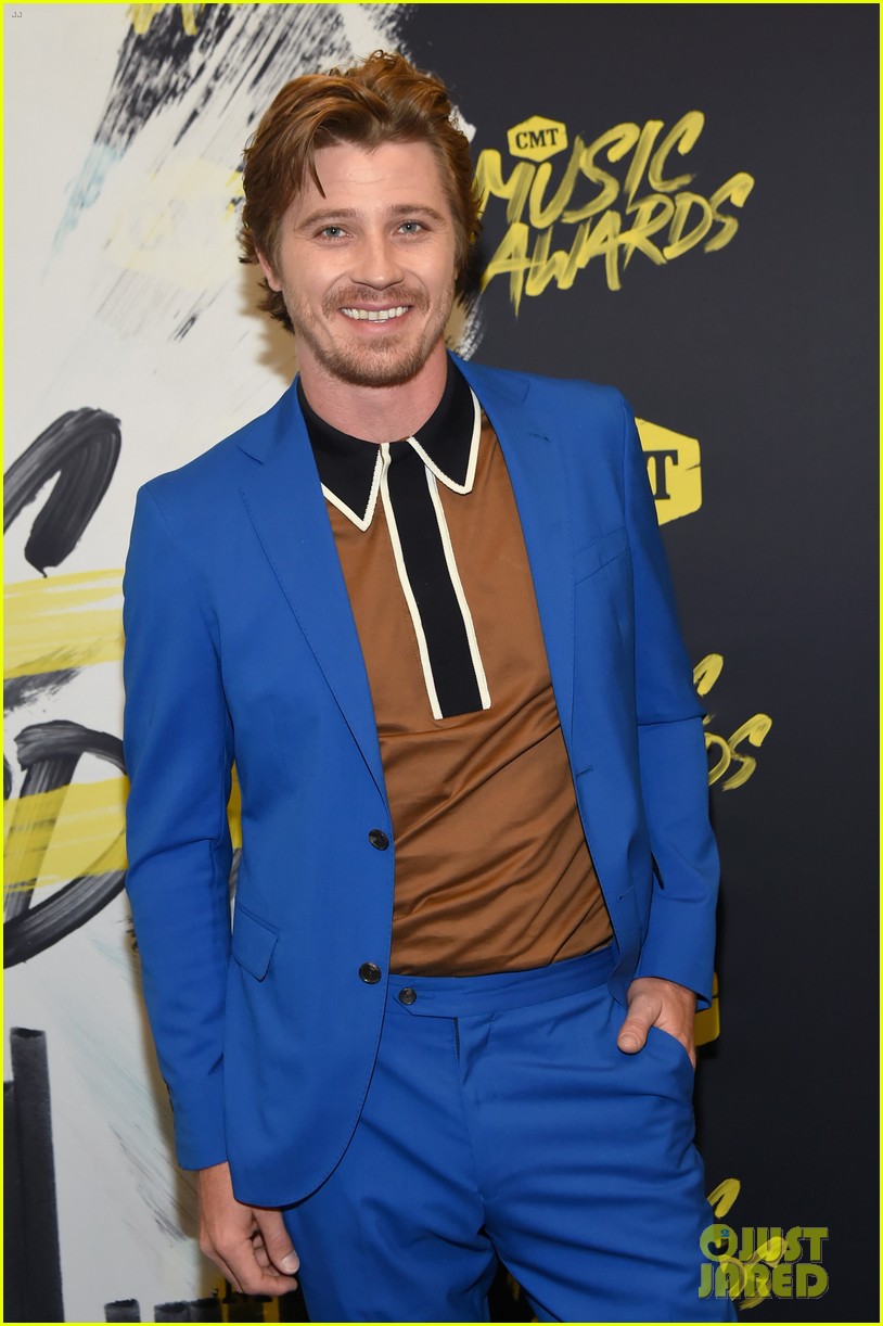 Garrett Hedlund Shows Off Ripped Abs in New Gym Photo!: Photo 4756812 ...