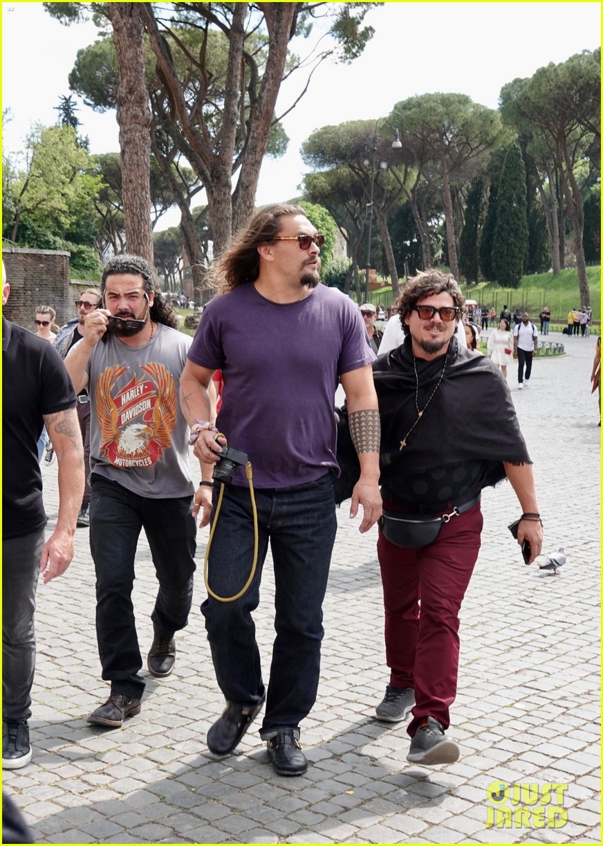 Jason Momoa Was Blown Away By The Sight of The Colosseum in Rome & His ...
