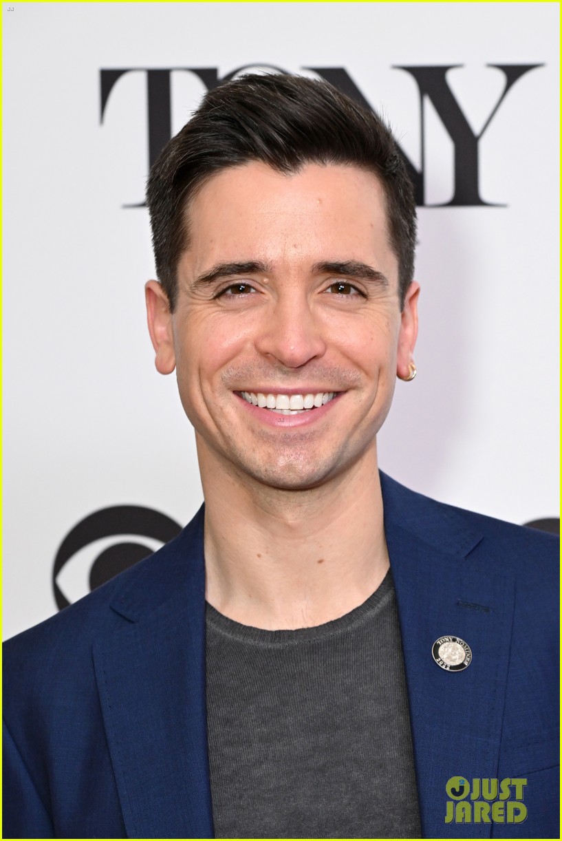 Patti LuPone Poses with THE Chris Harper After That Viral 'Company ...