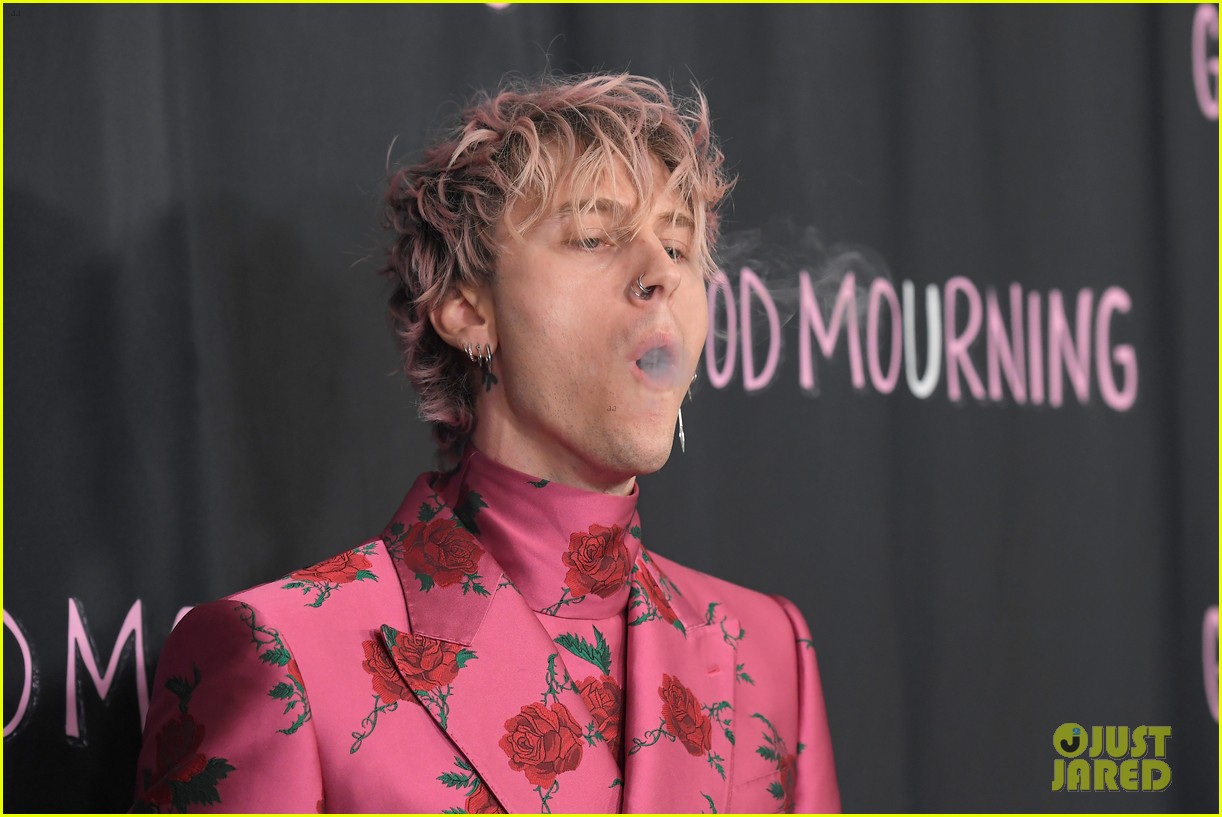 Machine Gun Kelly Lights Up at 'Good Mourning' Premiere with Fiancee ...