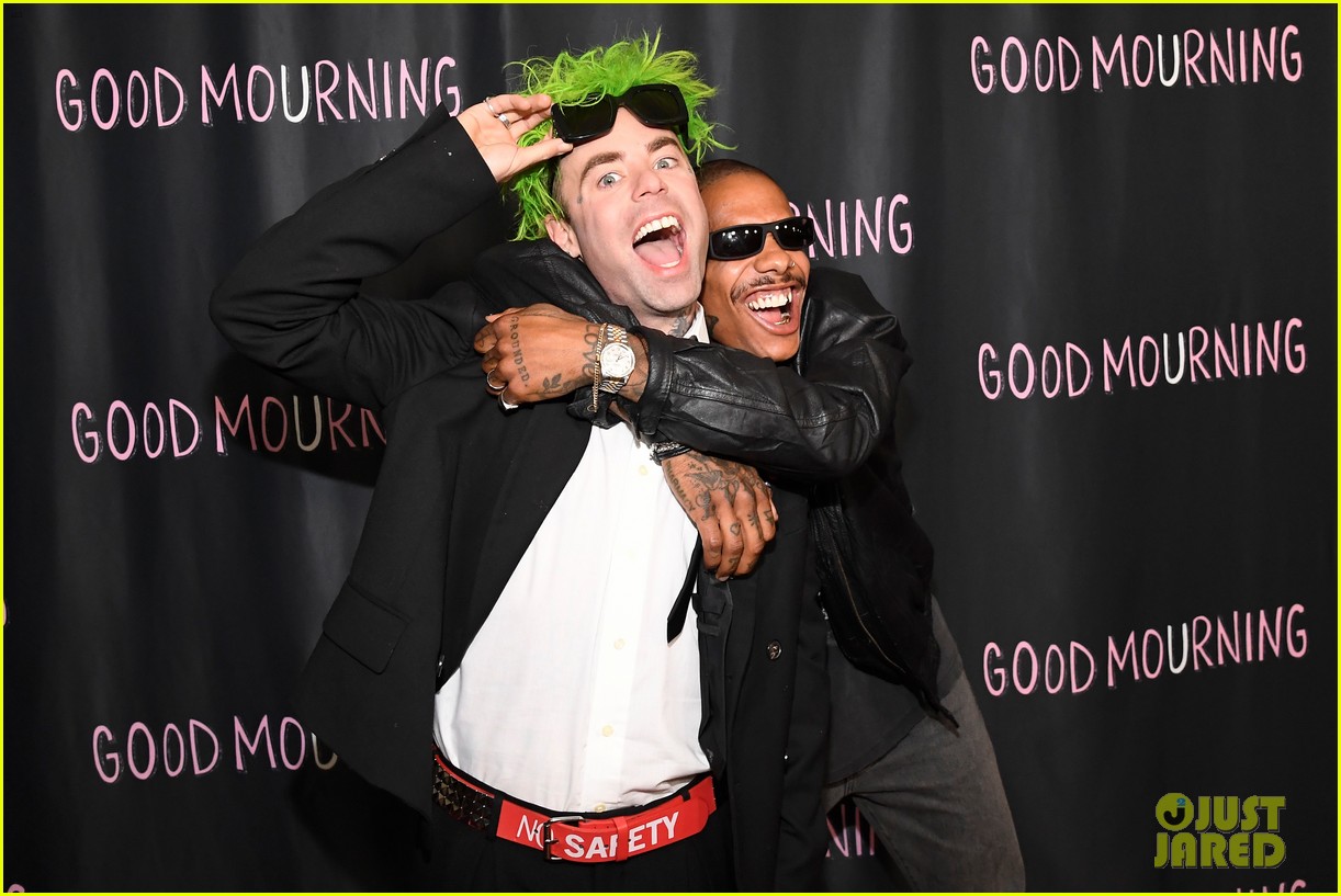 Machine Gun Kelly Lights Up at 'Good Mourning' Premiere with Fiancee ...