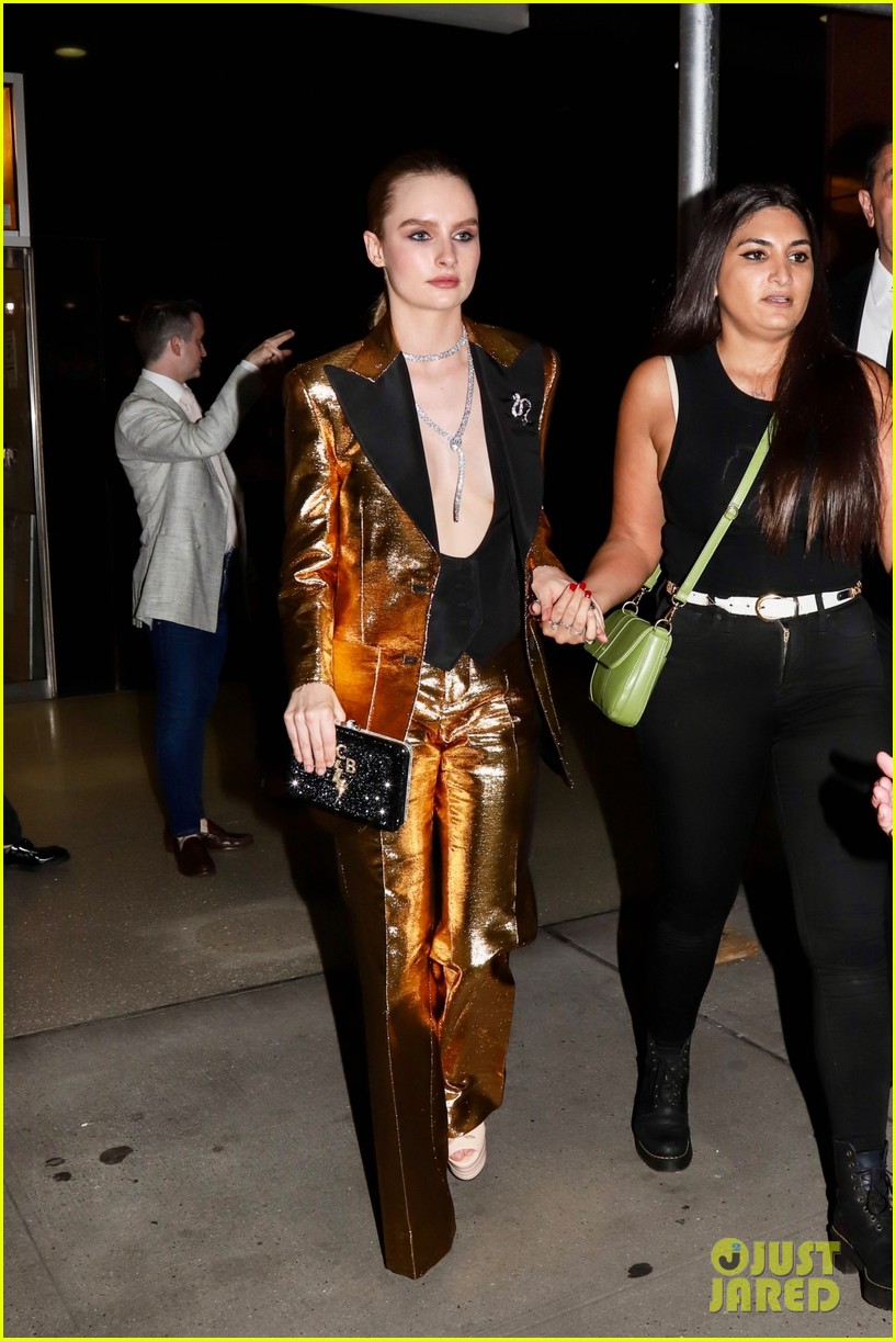 Austin Butler's Girlfriend Kaia Gerber Joins Him at 'Elvis' Screening ...