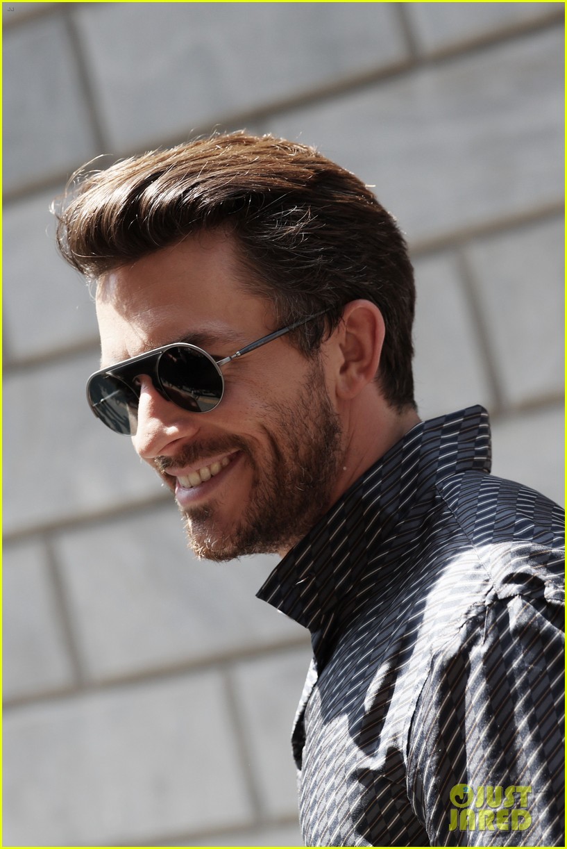 Bridgerton's Rege-Jean Page & Jonathan Bailey Reunite at Giorgio Armani ...