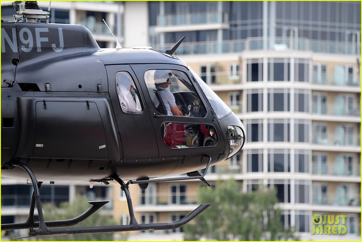 Tom Cruise Hops into the Pilot's Seat for Helicopter Ride Around London ...