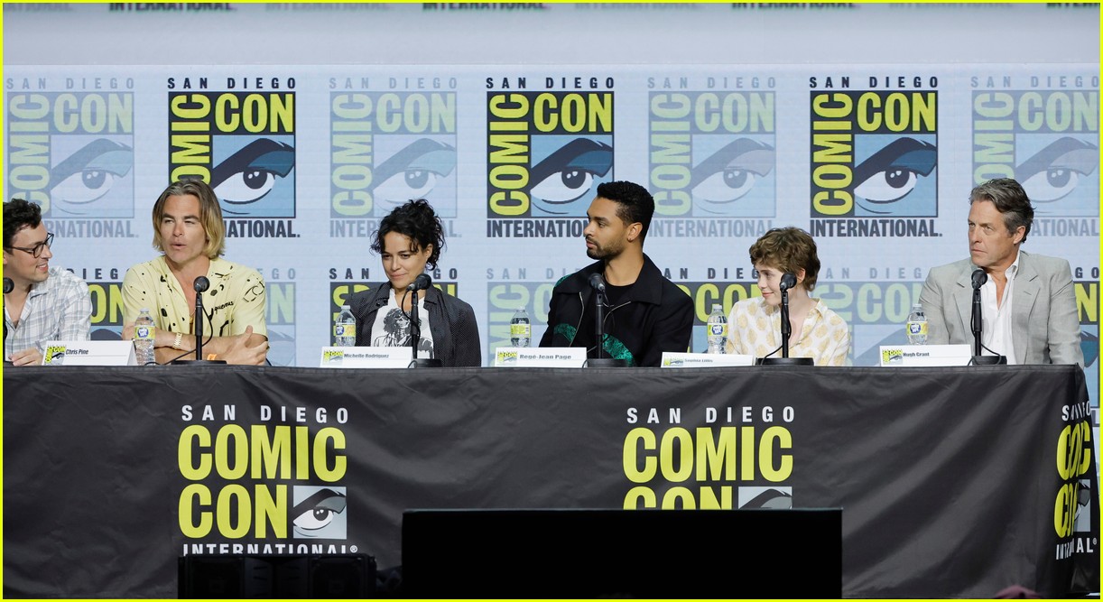 Chris Pine & Rege-Jean Page Debut 'Dungeons & Dragons' Movie Trailer ...