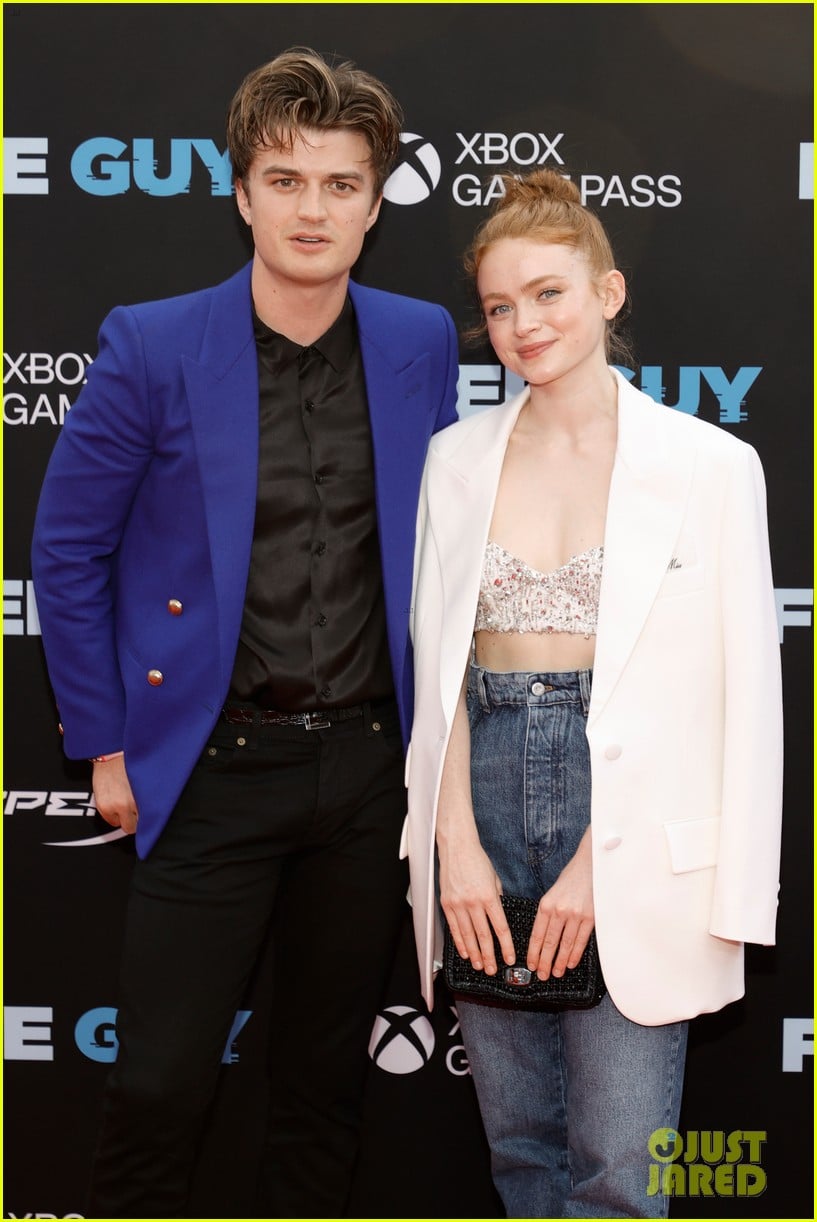 Joe Keery, Camila Morrone & Aldis Hodge to Star in Romantic-Heist Movie ...