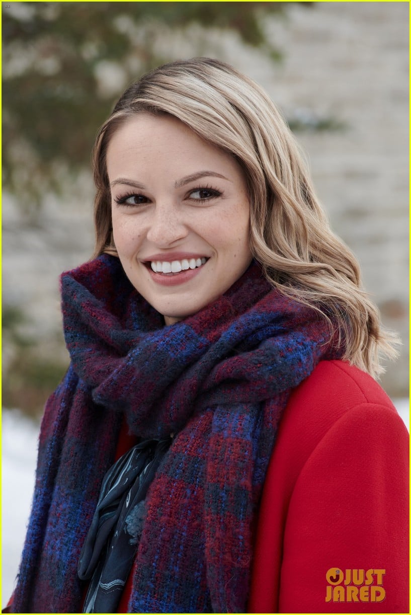 Kayla Wallace Reveals How Her New Hallmark Movie 'My Grown-Up Christmas ...
