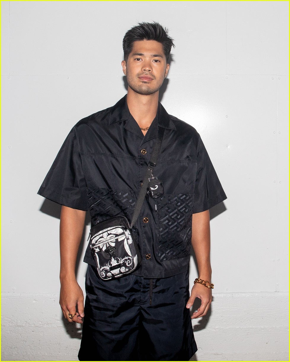 Kathryn Newton & Jurnee Smollett Are Matching in Pink at Dazed ...