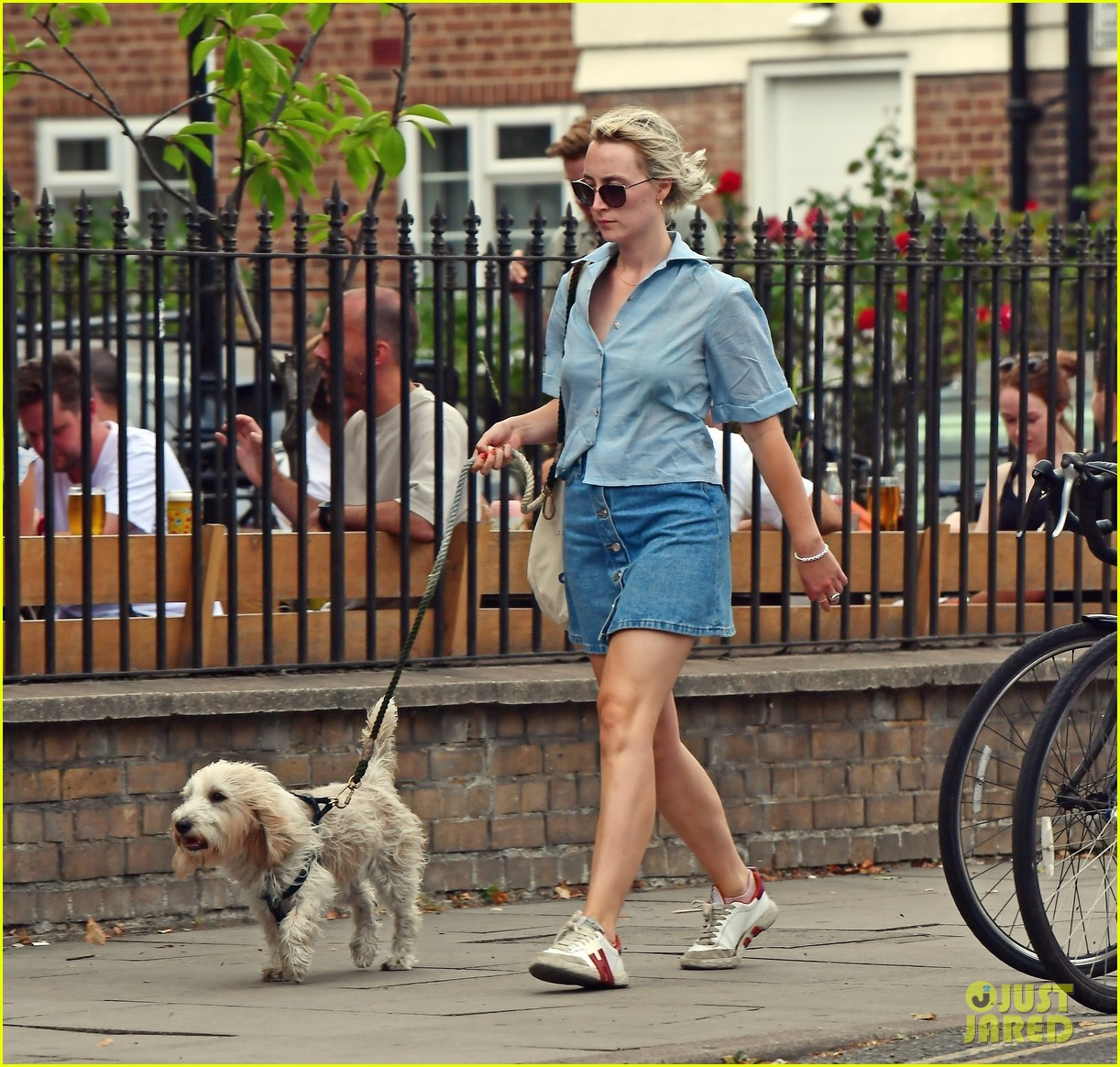 Saoirse Ronan Bikes Around London With Boyfriend Jack Lowden: Photo 4797122 | Saoirse Ronan ...