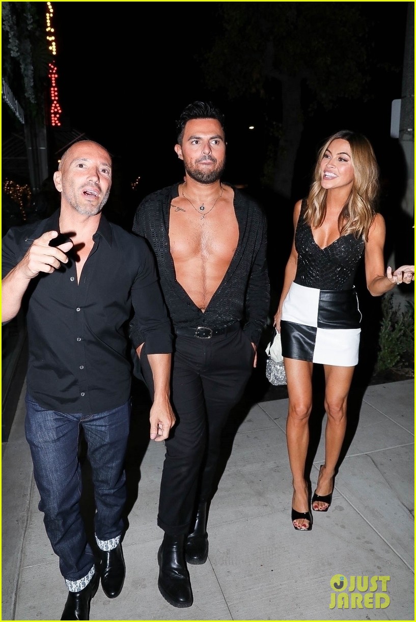 Chrishell Stause Enjoys Early Birthday Dinner with Ex Jason Oppenheim ...