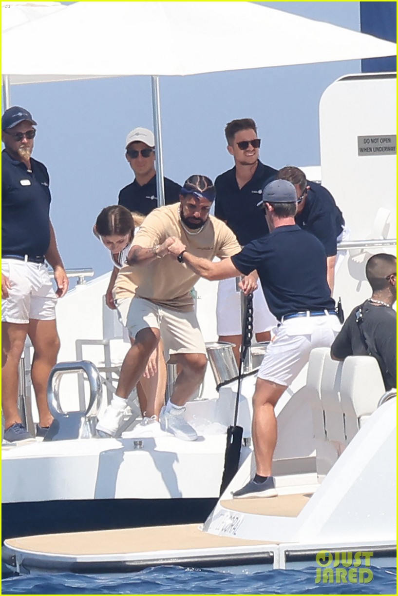 Drake Vacations in Saint-Tropez with YouTuber Suede Brooks: Photo ...