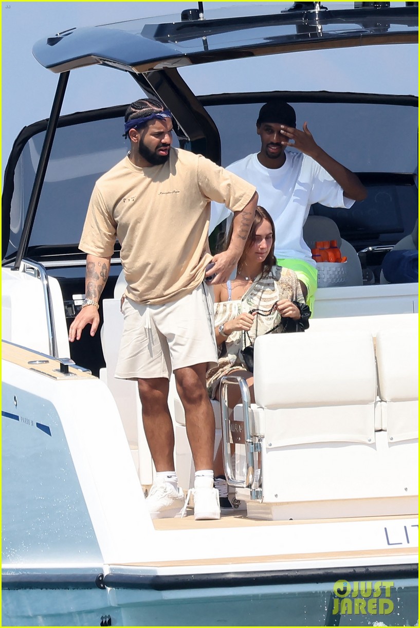Drake Vacations in Saint-Tropez with YouTuber Suede Brooks: Photo ...