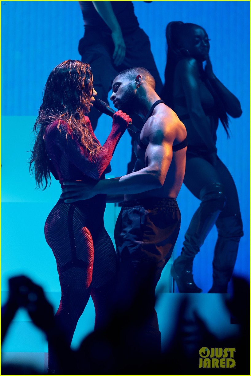 Anitta Gives Sultry Performance of 'Envolver' at MTV VMAs 2022 - Watch Now!: Photo 4807768 ...