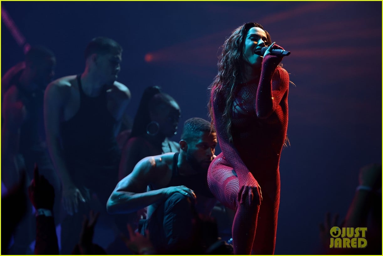 Anitta Gives Sultry Performance of 'Envolver' at MTV VMAs 2022 - Watch ...