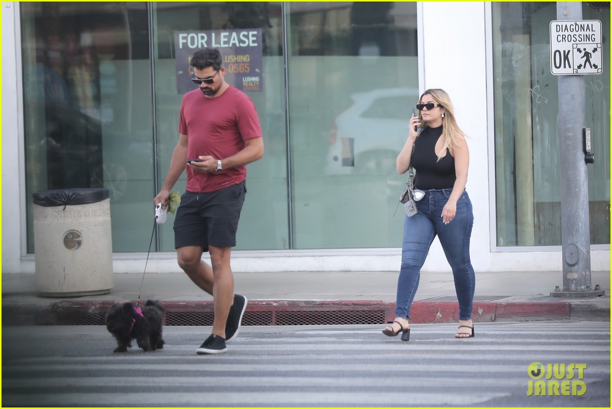 Bebe Rexha Is Still Going Strong with Boyfriend Keyan Safyari - New ...