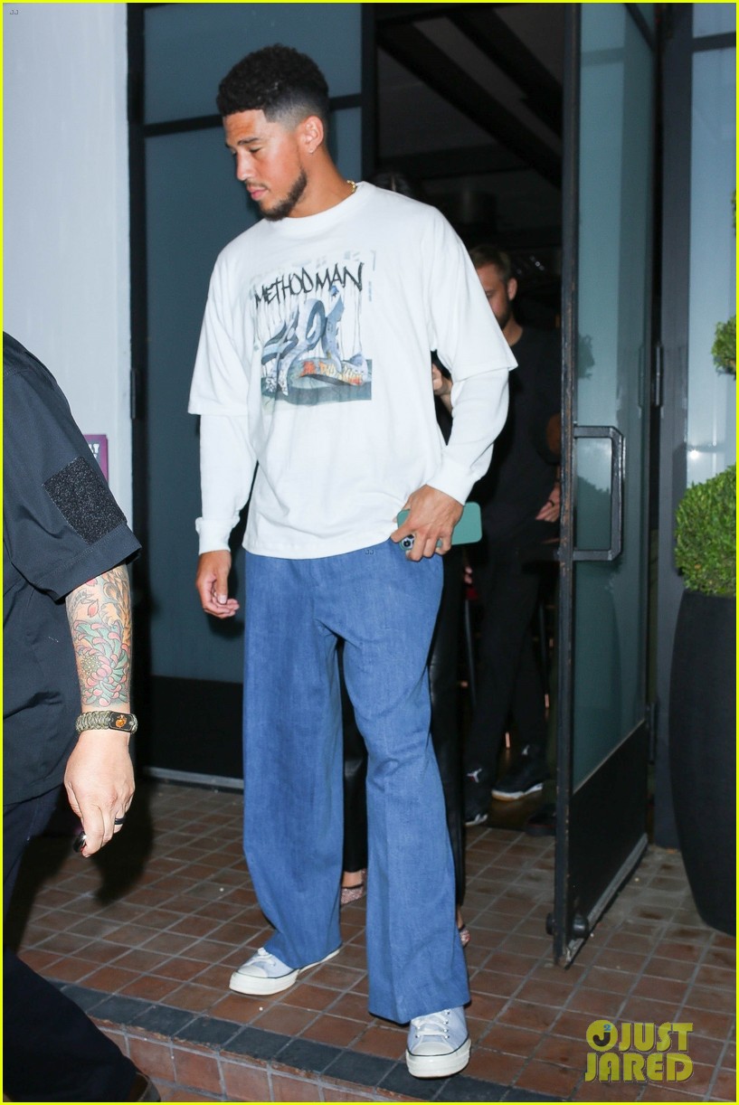 Kendall Jenner & Boyfriend Devin Booker Keep Close on Date Night in West Hollywood: Photo ...