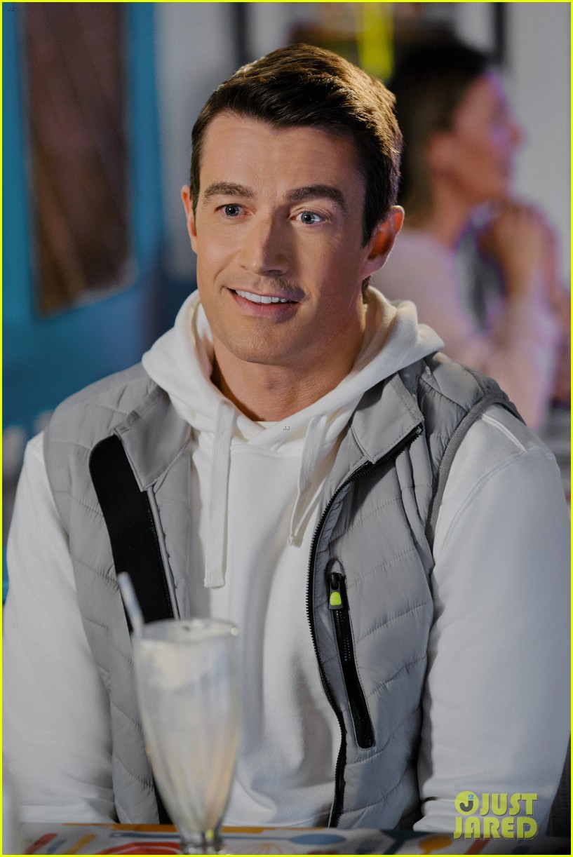 Abby & Evan Try Out Another Fun Date Night in 'Chesapeake Shores': Photo 4807050 | Photos | Just ...