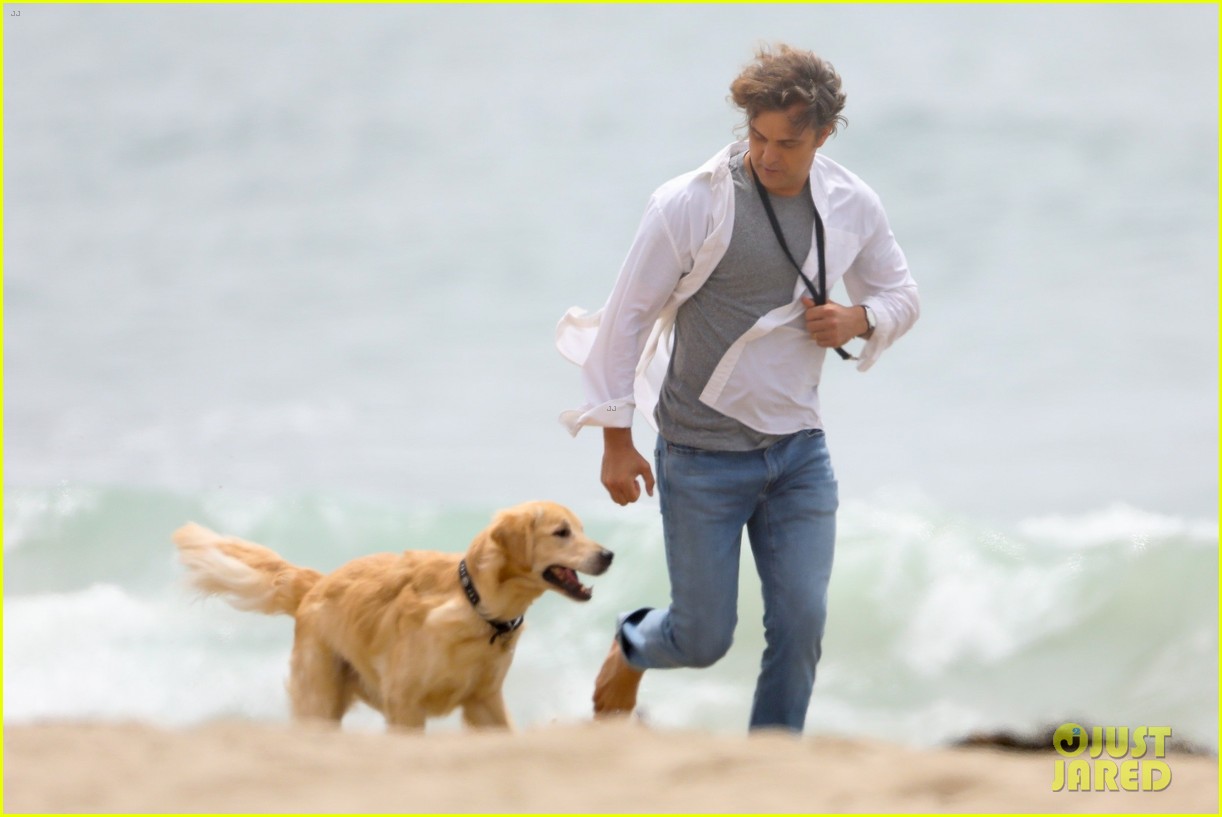Joshua Jackson & Lizzy Caplan Hit the Beach to Film 'Fatal Attraction ...