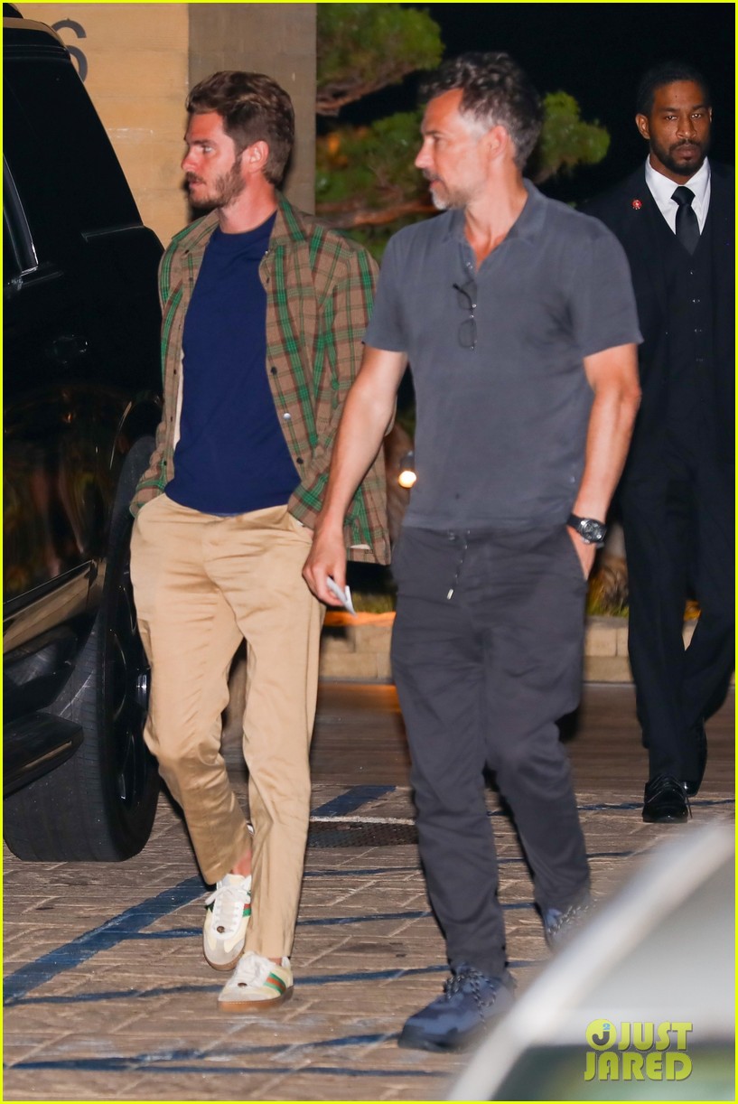 Andrew Garfield Grabs Sushi for Dinner at Nobu in Malibu: Photo 4802482 ...
