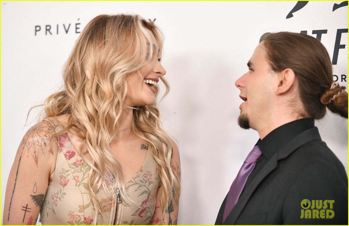 Michael Jackson's Kids Paris & Prince Walk Red Carpet Together at Pump ...