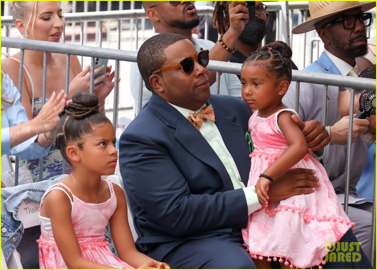Kenan Thompson's Daughters Make Rare Public Appearance to Support Him ...