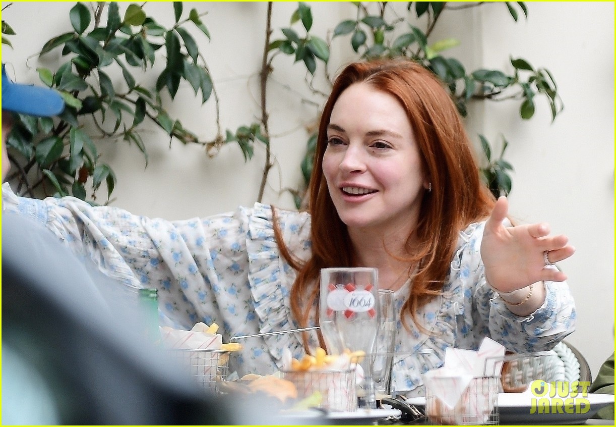 Lindsay Lohan & Bader Shammas Share A Sweet Moment During Lunch In NYC ...