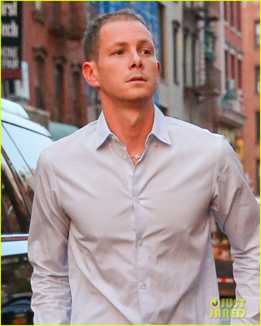 Bella Hadid & Boyfriend Marc Kalman Step Out for Early Dinner in NYC ...