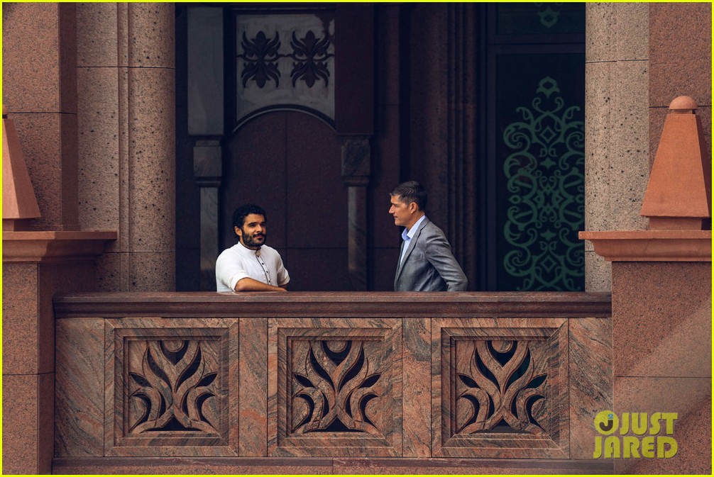 Matthew Fox Leads Peacock's Thrilling New Series 'Last Light' - Watch ...