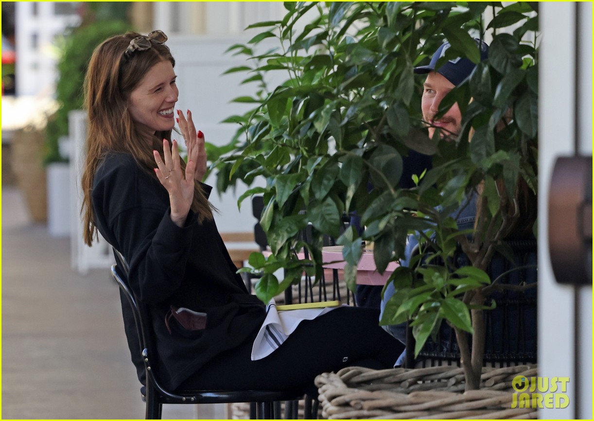 Chris Pratt & Wife Katherine Kick Off Their Weekend with Her Mom Maria ...