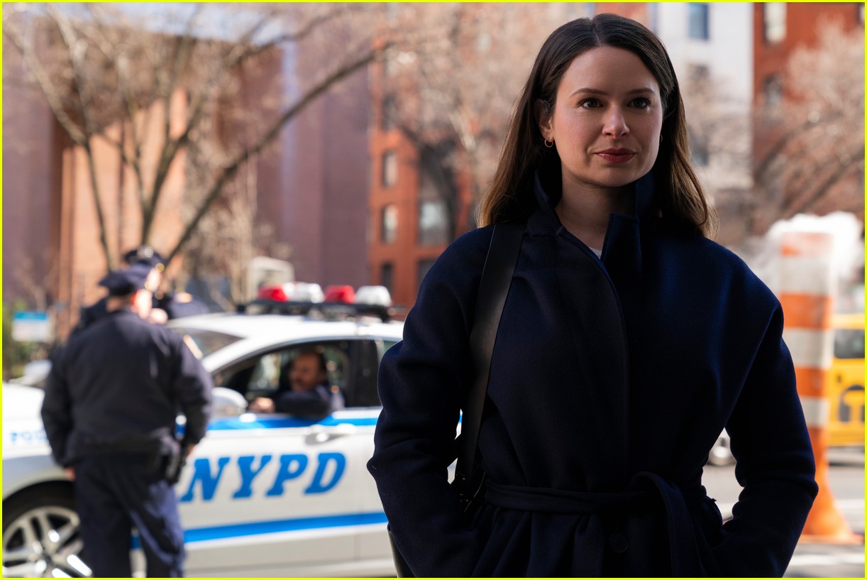 The Real Rachel from 'Inventing Anna' Has Filed a Lawsuit Against ...