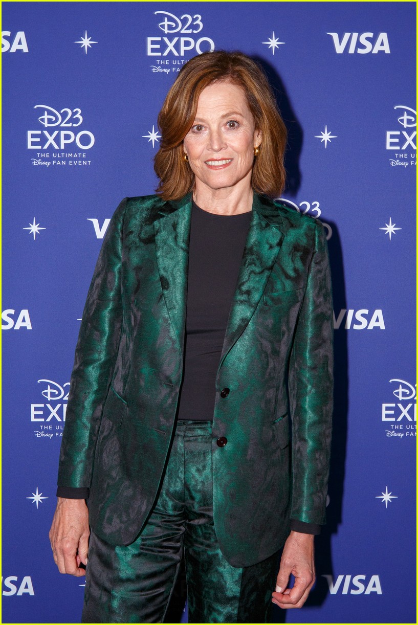 'Avatar 2' Cast Reunites at D23 to Debut New Footage from Upcoming ...