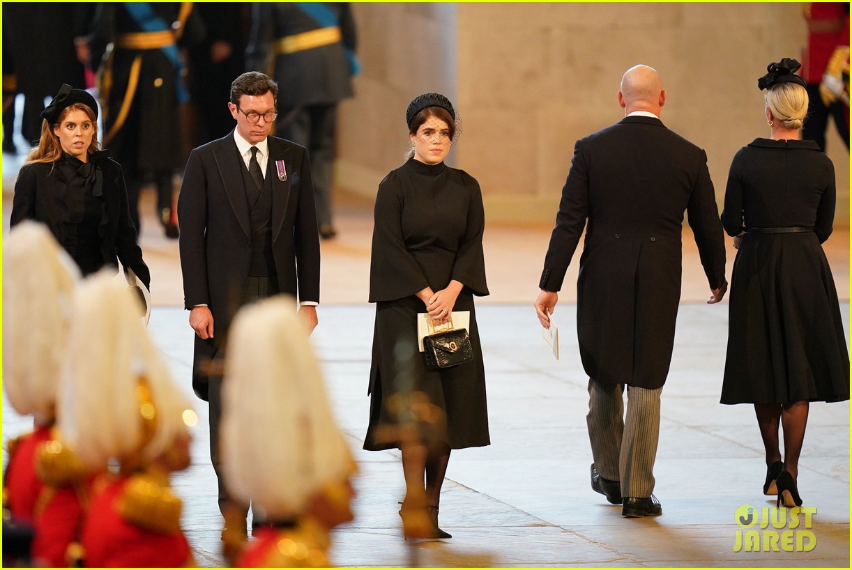 Princess Beatrice & Princess Eugenie Break Silence on Their Grandmother Queen Elizabeth's Death ...