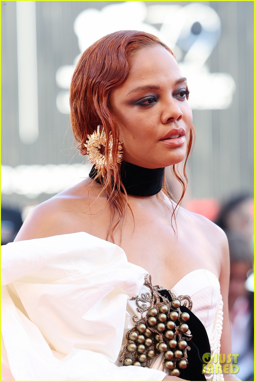 Cate Blanchett Wins Best Actress at Venice Film Festival Closing ...