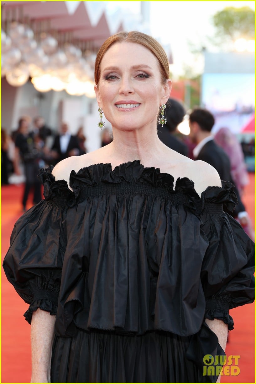 Cate Blanchett Wins Best Actress at Venice Film Festival Closing ...